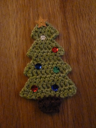 Ravelry: Christmas Tree Motif pattern by Emma Bremner