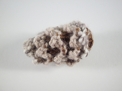 Ravelry: Woodland Wreath, Fir Cones pattern by Frankie Brown