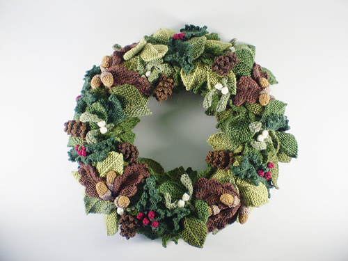 Ravelry: Woodland Wreath, Fir Cones pattern by Frankie Brown