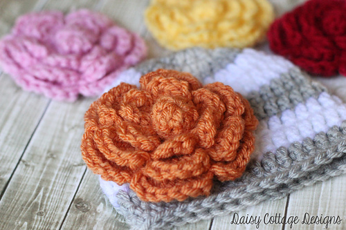 Ravelry: Large Flower pattern by Lauren Brown