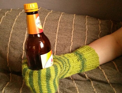 Ravelry: Beer Mittens pattern by R4PUN2EL Fortytwo