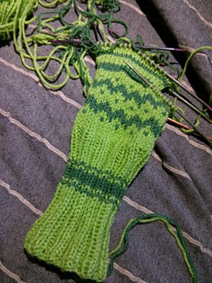 Ravelry: Beer Mittens pattern by R4PUN2EL Fortytwo