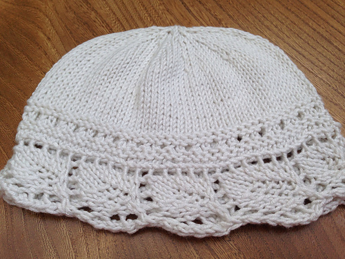 Ravelry: Quinn Hat pattern by Amy Mercer