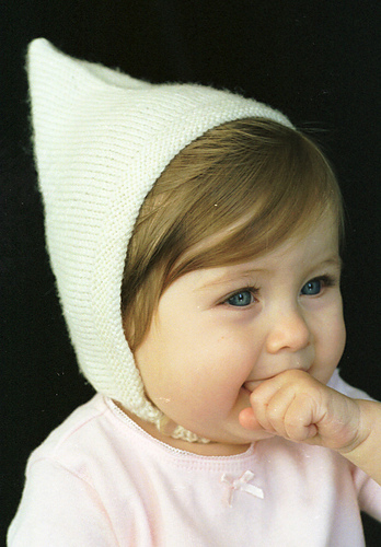 Ravelry: Vintage Pixie Cap pattern by Hadley Fierlinger