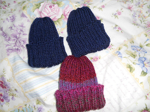 Ravelry: Mid-gauge hat for premature baby pattern by Jane Harrisson