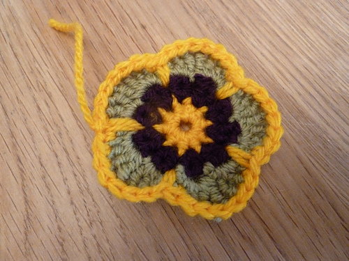 Ravelry: Five Petal Flower pattern by Emma Bremner