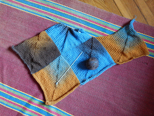 Ravelry: horoshogromko's Danube DK Mitered Diamond Shawl