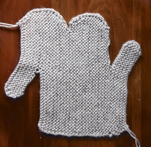 Ravelry: ItalianDishKnits' Cozy Mittens