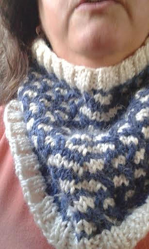 Ravelry: Diagonal Weave Cowl pattern by Gretchen Tracy