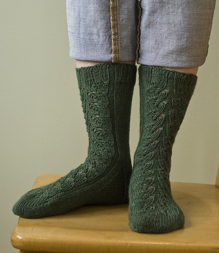 Ravelry: Spinach Socks pattern by Virginia Sattler-Reimer
