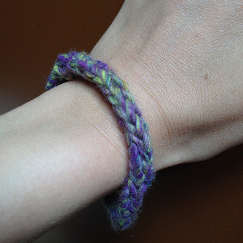 Ravelry: 11 Intelligent Ideas for I-Cord pattern by Jessie Ksanznak