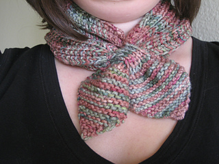 Ravelry: Vintage Neck Thing pattern by Sydney Fox