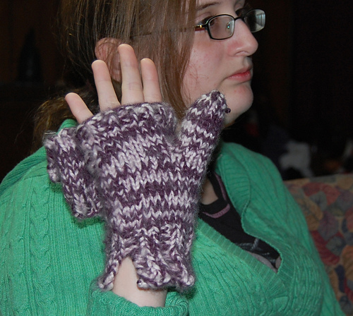 Ravelry: Convertible Mitten pattern by Patricia Sipes