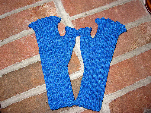 Ravelry: Basic Ribbed or Cabled Mitts and Fitting Mitts to Your Hand ...