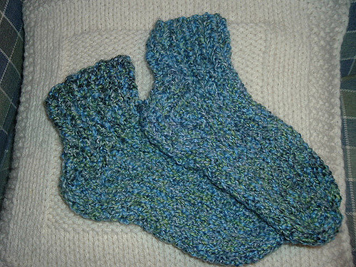 Ravelry: Cozy Slipper Socks pattern by Lion Brand Yarn