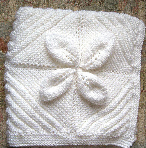 Ravelry: 3806 Leaf Pattern Blanket and Pillow Sham pattern by Sirdar