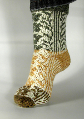 Ravelry: Fair Isle Flower Socks pattern by Sunnyside Ellen