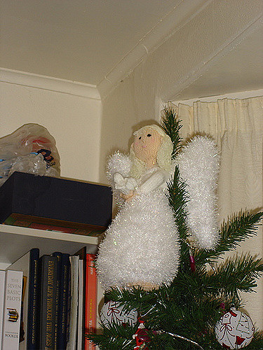 Ravelry: Snowflake Angel pattern by Alan Dart