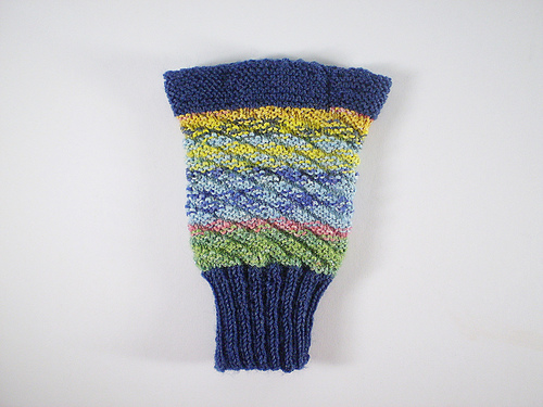 Ravelry: Spiral Mitts pattern by Frankie Brown