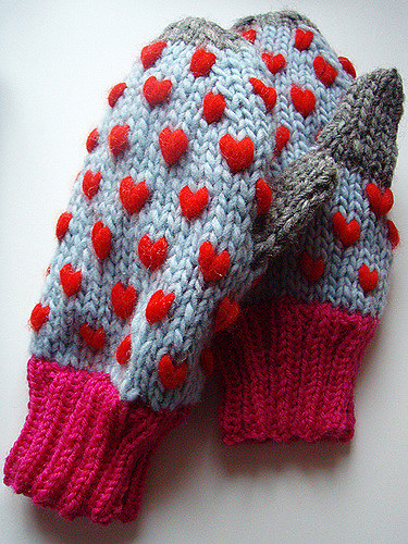 Ravelry: Thrummed Mittens Tutorial pattern by Adrian Bizilia