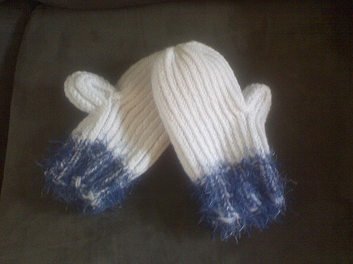 Ravelry: One Loom Mitten pattern by Amy Kay