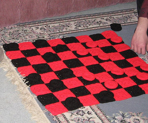 Ravelry: Giant checkerboard game pattern by Anis Duncan and Barbara Luoma