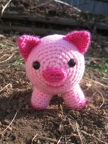 Ravelry: Amigurumi Pig pattern by Lion Brand Yarn