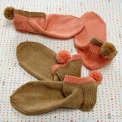 Ravelry: Pom Pom Socklets pattern by Purl Soho