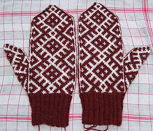 Ravelry: Pattern 23 pattern by Charlene Schurch