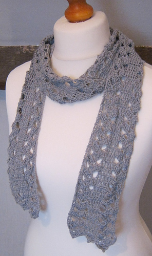 Ravelry: Yarrow pattern by Clare Blowers