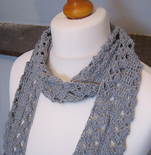 Ravelry: Yarrow pattern by Clare Blowers