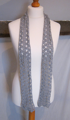 Ravelry: Yarrow pattern by Clare Blowers