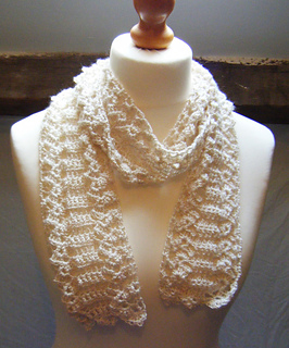 Ravelry: Yarrow pattern by Clare Blowers