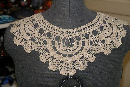 Ravelry: Lovely Lucy pattern by Leocadie Vincent