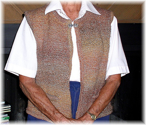 Ravelry: Simple Details Vest pattern by Patons