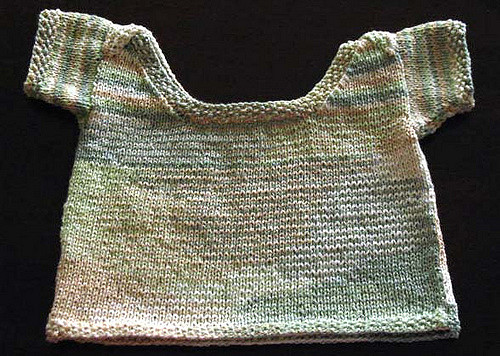 Ravelry: Teeny Baby Top pattern by Johanne Grenier