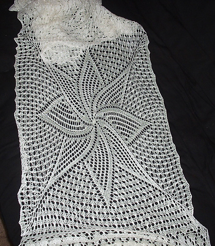 Ravelry: Quinn's Star Stole pattern by MMario