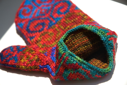 So proud of these fiddlehead mittens I made as a birthday present for ...