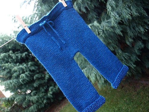 Ravelry: Baby's Denim Drawstring Pants pattern by Joelle Hoverson