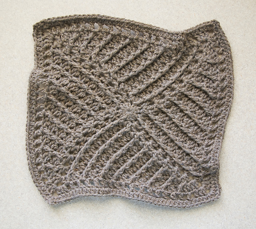 Ravelry: Tilt-A-Whirl Square pattern by Chris Simon