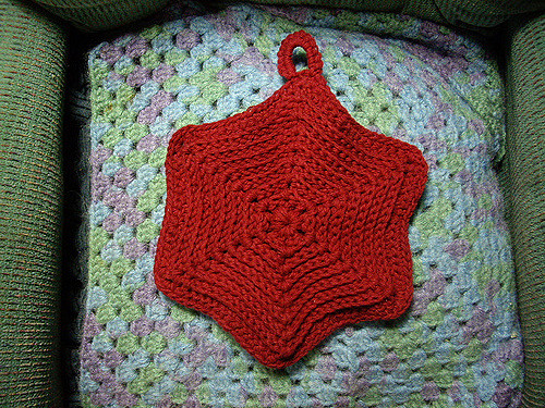 Ravelry: Ridged Hexagon Potholder pattern by Kay Meadors