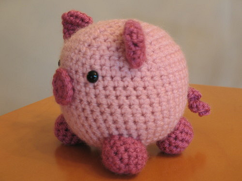 Ravelry: Amigurumi Pig pattern by Lion Brand Yarn
