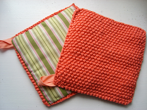 Ravelry: Pan Handler pattern by Debbie Bliss