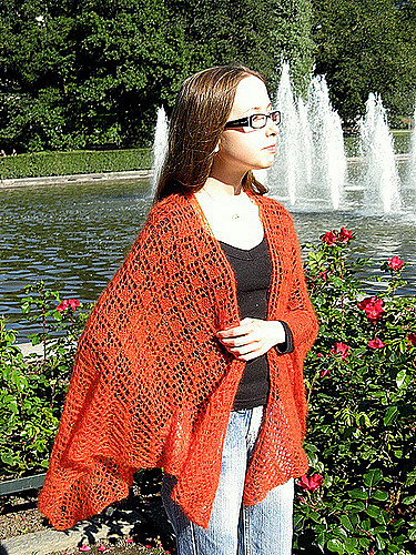 Ravelry: Midnight Sun Shawl pattern by Kristel Nyberg