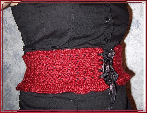Ravelry: Ruffled Corset Belt pattern by Tricia Royal