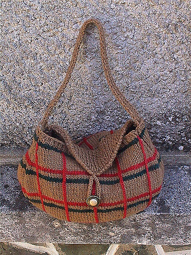 Ravelry: Fall Bag pattern by Knitisfun - Catherine Roujansky