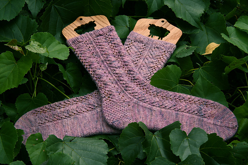 Ravelry: Spring Fern Socks pattern by Susan Lutsky