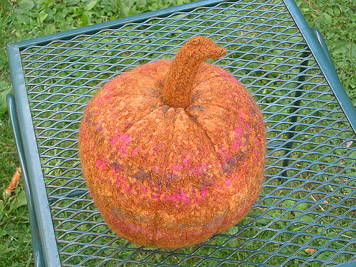 Ravelry: Funky Pumpkins pattern by Anne Mancine