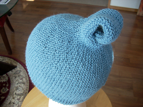 Ravelry: Conjoined Möbius Hat pattern by Woolly Thoughts