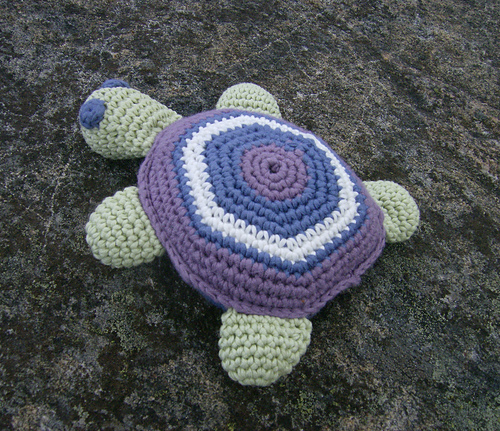 Ravelry: b13-31 Timmy the Turtle pattern by DROPS design